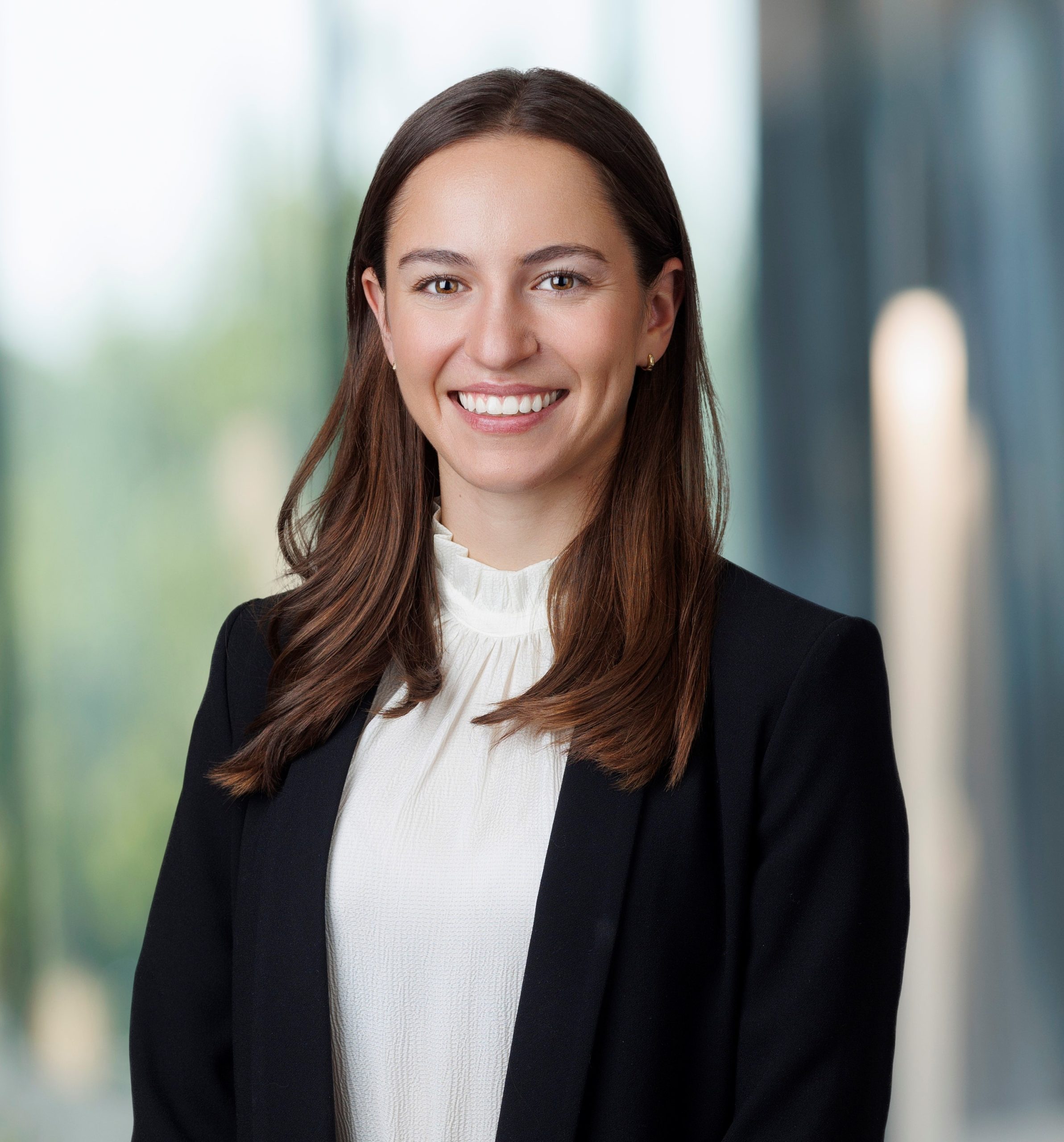 Julianne Labach | Our People | MLT Aikins