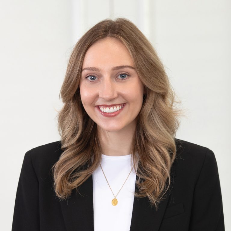 Lauren Martin | Our People | MLT Aikins